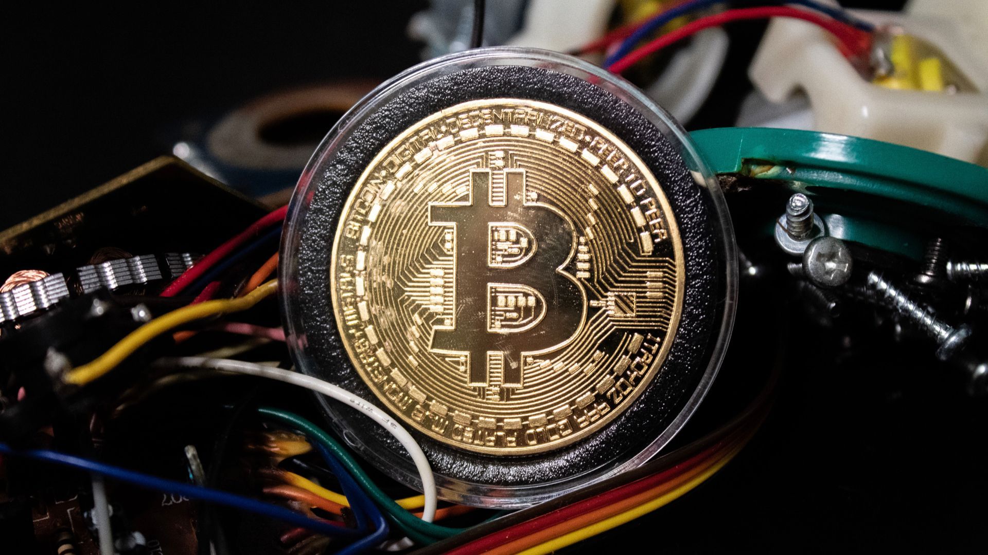 Juno | What Is a Decentralized Crypto Wallet?